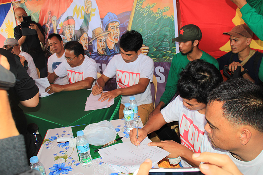 PHOTOS | NPA releases prisoners in Surigao City | Davao Today