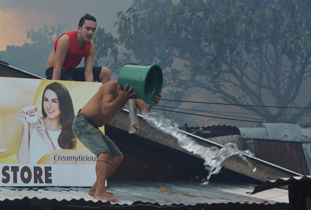 Elder dies in Bankerohan fire that left hundreds homeless | Davao Today