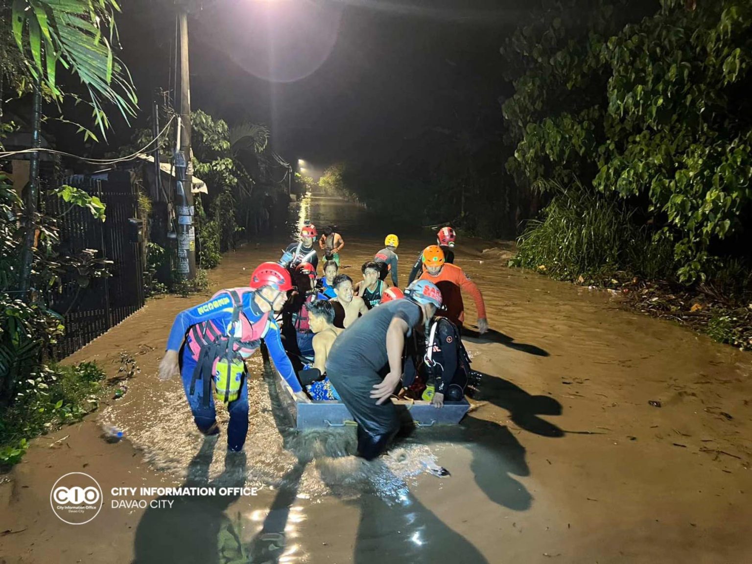 200,000 persons affected by floods, landslide in Davao Region | Davao Today